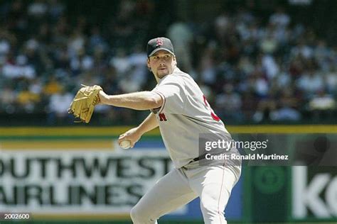 Red Sox Derek Lowe Photos And Premium High Res Pictures Getty Images