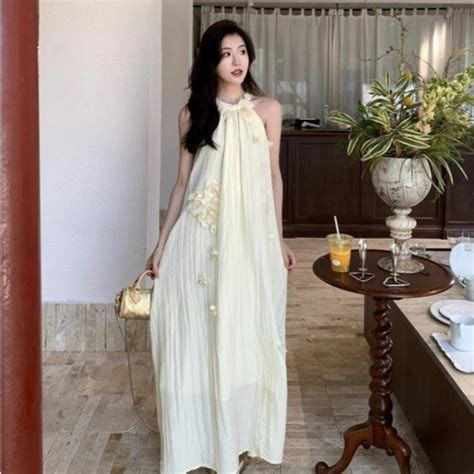 예거조아 당일출고여름신상휴양지원피스 홀터넥 플라워 롱드레스 꽃자수 주름 민소매 나시 롱원피스 A라인 셀프웨딩 발레코어 여행룩여친룩파티룩촬영룩바캉스비치룩해변