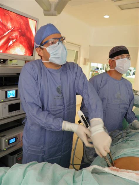 In The Operating Room With Dr Mauricio Velaquez Single Port Thoracoscopy Thoracic Surgery