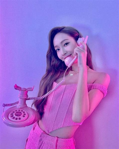 패션엔 제시카 헉 디즈니 공주 동화같은 인형미 폭발 컷아웃 핑크 바비코어룩