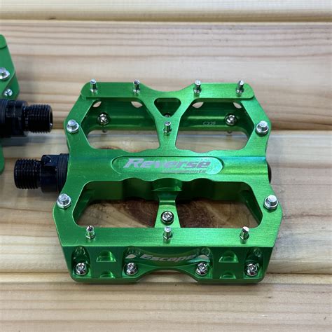 Reverse Escape Platform Pedal Yeşil