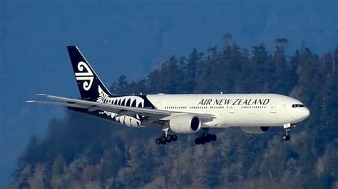 Air New Zealand Landing Yvr Vancouver Nikon Coolpix P Youtube