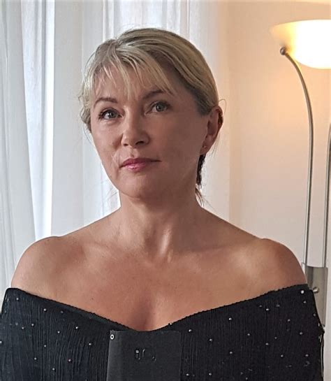 Adventure My Glamorous Aunt Mature Escort Sydney