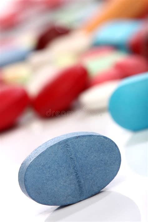 蓝色医学药片 库存照片 图片 包括有 药剂师 病症 重点 药房 宏指令 补充条款 药物 医疗 8507504