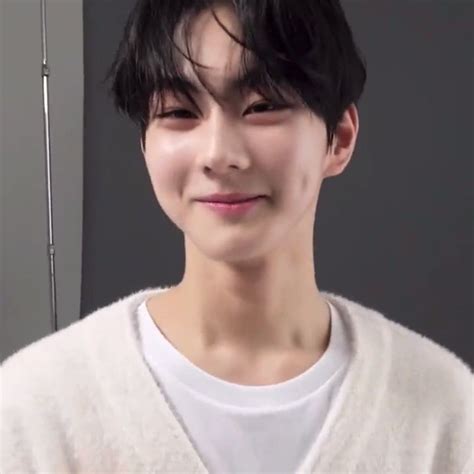 Jungwon In 2022 Boyfriend Pictures Love Me Harder Kpop Guys