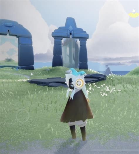 Can Someone Please Explain To Me Why That Headpiece Is Sometimes There