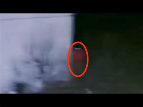 户外探险 贺在探掉楼断腿的地方 探鬼 灵异 探灵 Adventure Haunted House Falling Down and