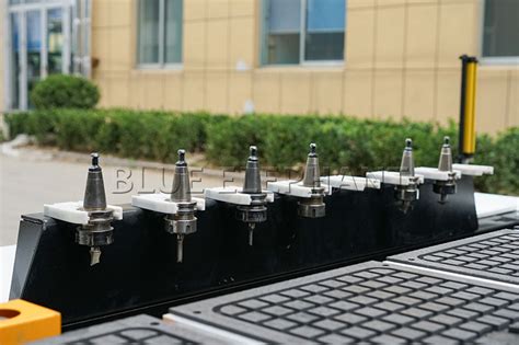 Hot Selling CNC Router For Plywood ATC Machine For Sale Blue Elephant