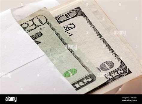 Money Envelope Fotos Und Bildmaterial In Hoher Aufl Sung Alamy