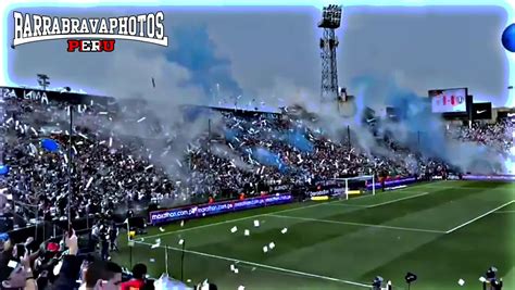 Recibimiento De La Hinchada De Alianza Lima El Domingo Pasado En
