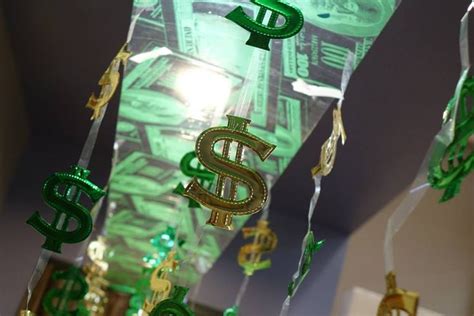 Green And Gold Dollar Sign Payroll Decoration Ideas