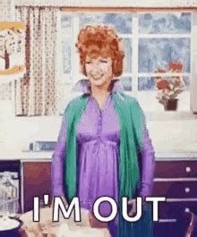 Agnes Moorehead Bewitched Gif Agnes Moorehead Bewitched Endora