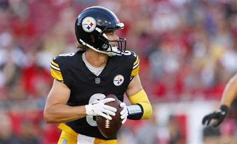 Steelers Qb Kenny Picketts Preseason By The Numbers