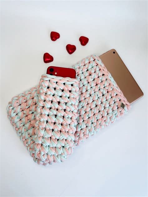 EASY Crochet Laptop IPad Sleeve Video Tutorial Beginner Friendly