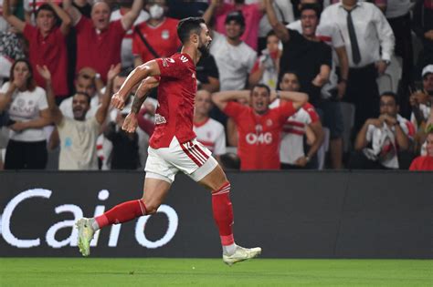 الأهلي يتفوق على الزمالك بهدف برازيلي في شوط أول مثير بالسوبر المصري