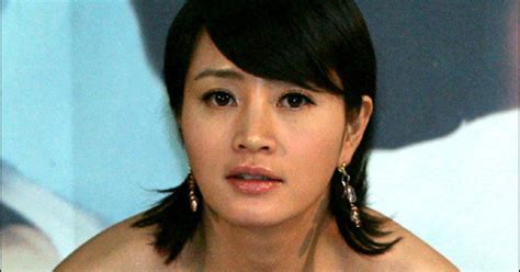 포토엔 김혜수 대담한 의상 화끈한 포즈