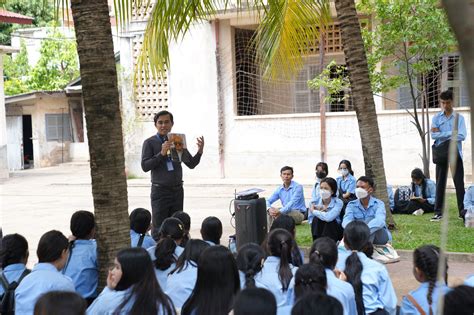 High Schoolers Learn About Khmer Rouge Eccc Phnom Penh Post