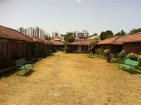 The Swami Rama Sadhaka Grama Ashram Srsg Rishikesh Path To Yoga