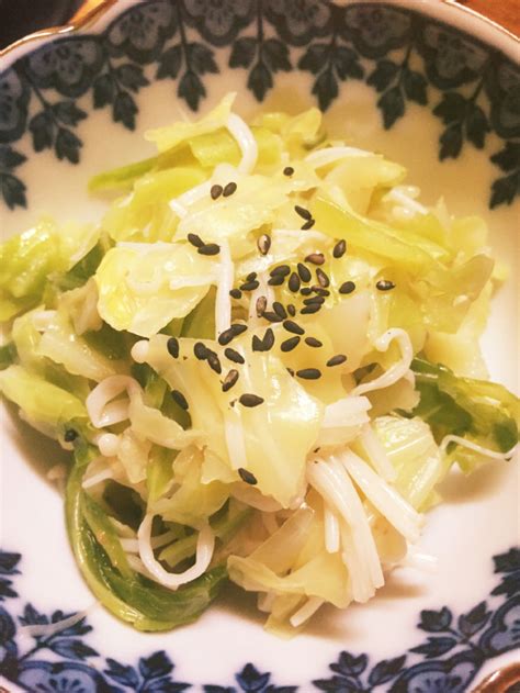 白だしで簡単♪キャベツとえのきの梅肉和え By おかまい0598 【クックパッド】 簡単おいしいみんなのレシピが395万品
