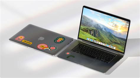 맥북 And 스티커 목업 3 프루티드 디자인 무료 목업과 디자인 리소스를 다운로드 받으세요