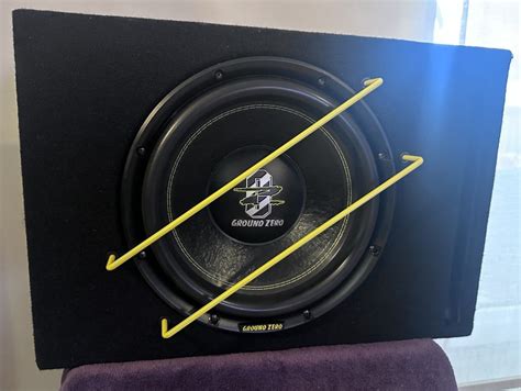 Ground Zero subwoofer in avtoojačevalec