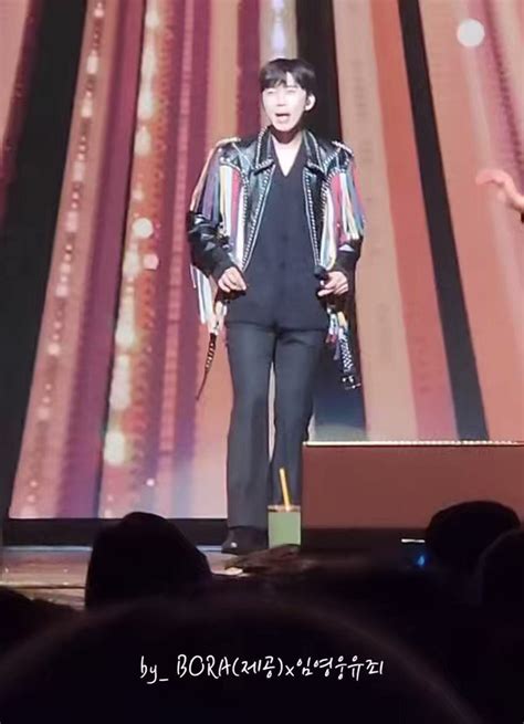 뿐 on Twitter RT 616Woong 이건 분명 런던보이 의상인데 런뽀의상입고 엘베부르는 우리 왕자