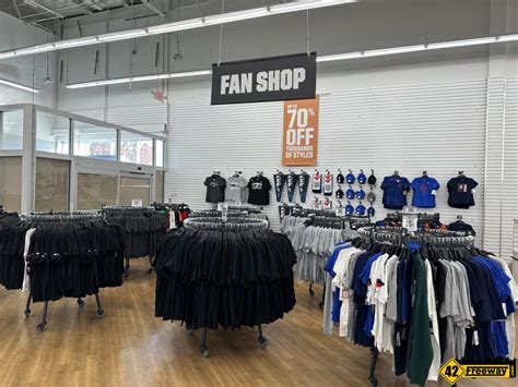 Washington Twp New Dicks Sporting Goods Warehouse Sale Store 42 Freeway