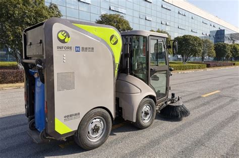 China Customized Pure Electric Mini Sweeper With Garbage Bin