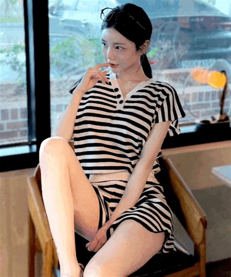 [최저가 수입]단가라 스프라이트 여름 트레이닝 투피스 세트 에이블리