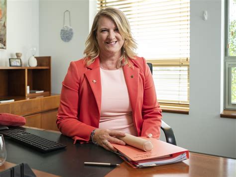 Teal Mp Kylea Tink Apologises For Remembrance Day Gaffe The Courier Mail