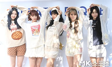 르세라핌 ‘사랑스럽게 Mk포토 Mk빌리어드