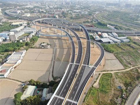 台中城 Taichung 高公局宣佈國道四號豐潭段的《潭子系統交流道至潭子交流道主線》、《潭子聯絡道》、《豐原聯絡