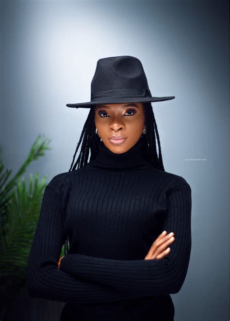 mary osho medium