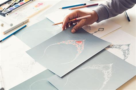 디자이너 디자인 다이아몬드 주얼리 드로잉 스케치제작 작품독특한 수제 럭셔리 목걸이 제품 아이디어 개념에 대한 스톡 사진 및 기타
