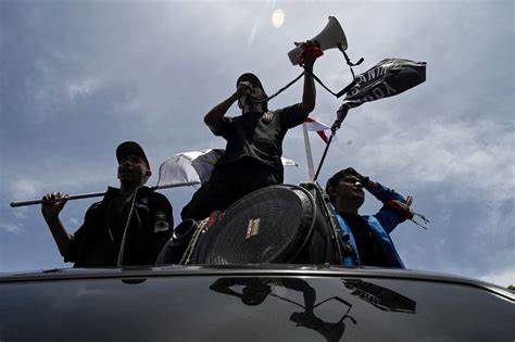 Indonesias Gen Z Millenials Say No To Presidential Term Extension