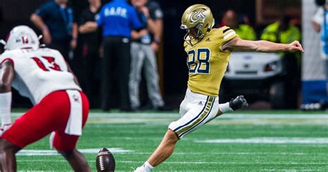 Stewart Named Campbell Trophy Semifinalist Football — Georgia Tech