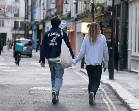 Harry Styles And Olivia Wilde Have Split Up Report Vanity Fair