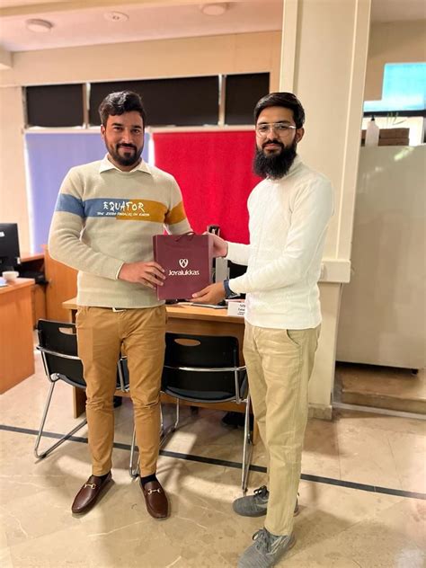 umair hassan 🇵🇸 dba on linkedin opportunity success manager