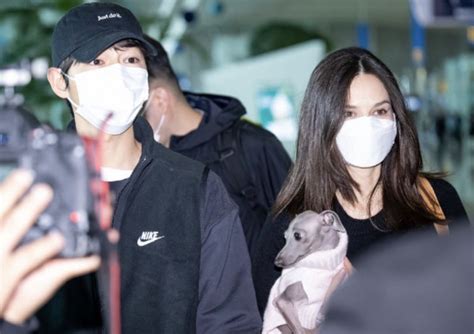 宋仲基婚訊後首度現身 妻katy挺肚隨夫住外地拍戲 Am730