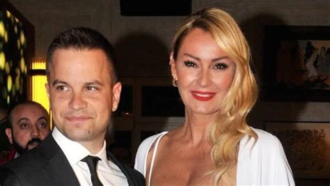 Yağmur Atacan Oyunculuğu Neden Bıraktığını Açıkladı