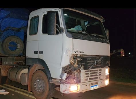 Motociclista sofre fratura exposta após bater de frente carreta em Sinop Só Notícias