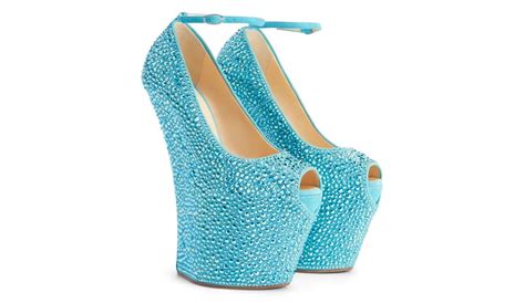 The Highest Heels In The World Will Blow Your Mind From 20 Inch
