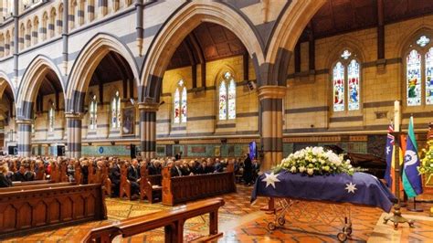 Mourners Gather To Remember Labor Icon Simon Crean At State Funeral In