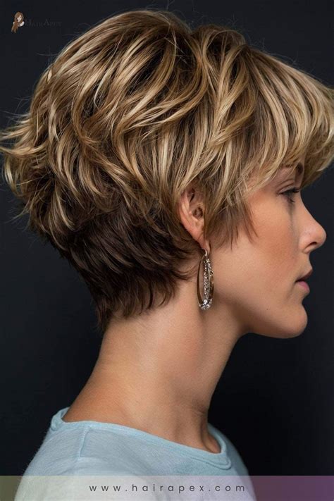 33 Fresh Short Stacked Wedge Haircuts To Try Now