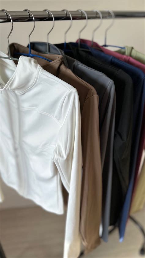 Фітнес одяг спортивні костюми лосини пуш ап Гладкий спортивний топ Premium якості Розміри S