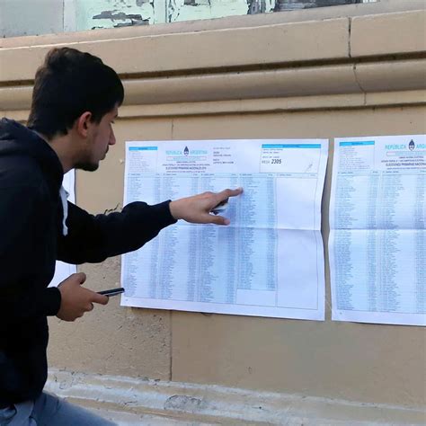 Video Las Condiciones Miserables De Un Edificio Entero De Talleres De
