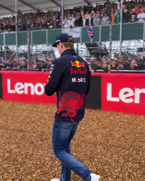 Oracle Red Bull Racing On Twitter Catch Getting Up Close With The