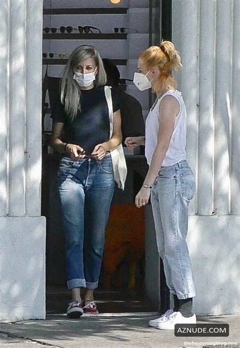 Kristen Stewart Sexy Seen With Dylan Meyer Shopping For Sunglasses In