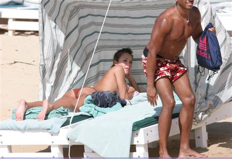 Jessica Alba Topless