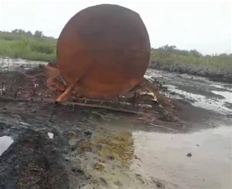 Navy Bursts Oil Bunkers Deactivates 8 Illegal Refineries In Ondo